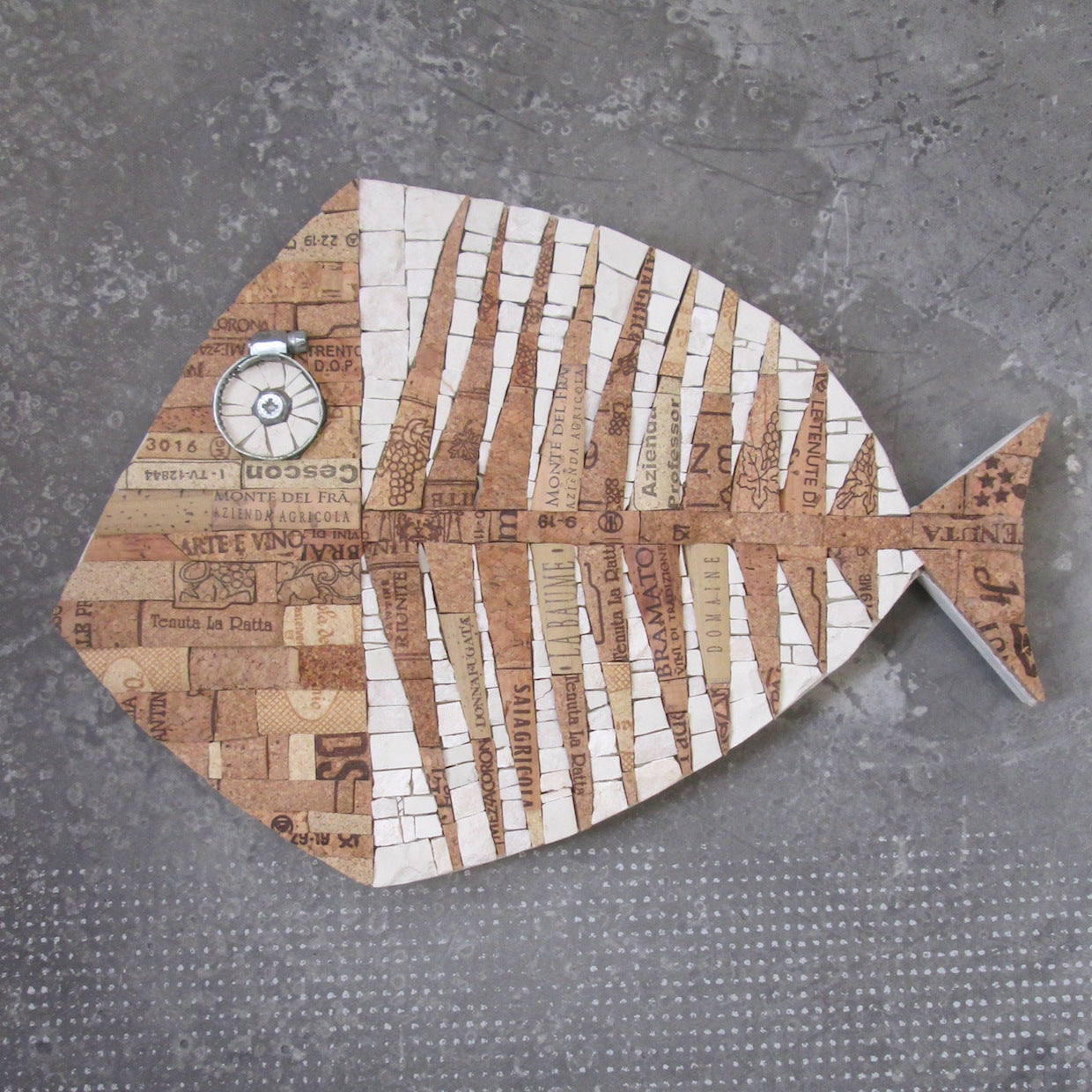 Fishbone cork art | mosaic fish | Cecilia Giusti | ZamaLabz